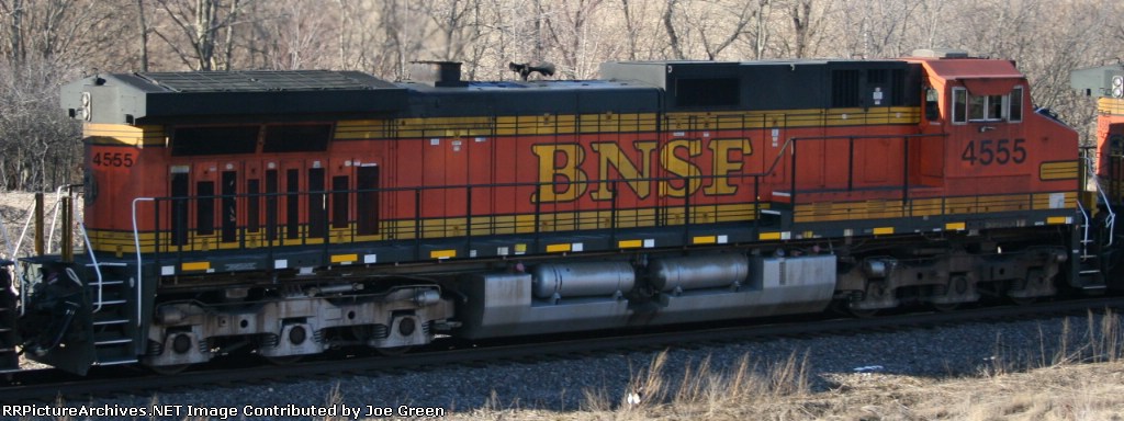 BNSF 4555